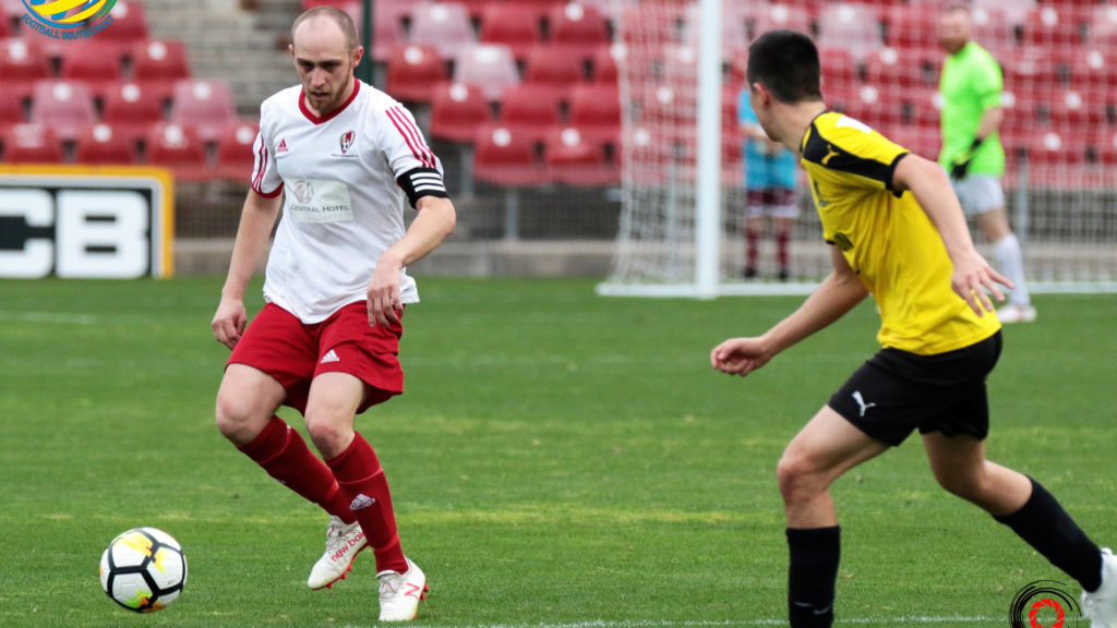 WANDERERS PIP PICTON TO FIRST-ROUND VICTORY - Football South Coast