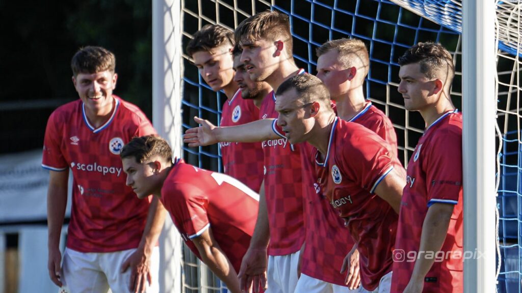SOUTH COAST STUN CONISTON - Football South Coast