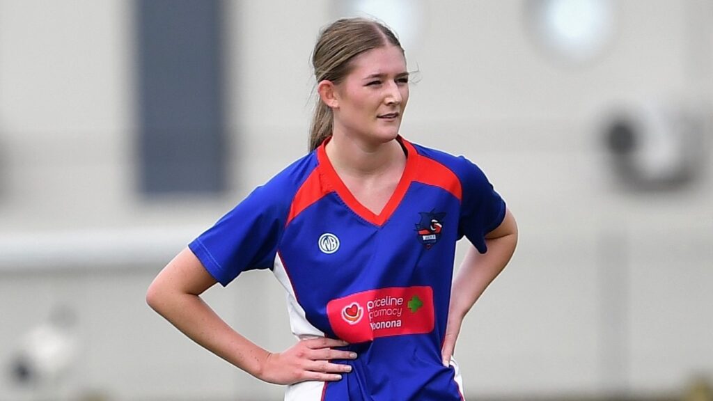 MATCH REPORT | SECOND HALF BLITZ FROM SHARKS - Football South Coast